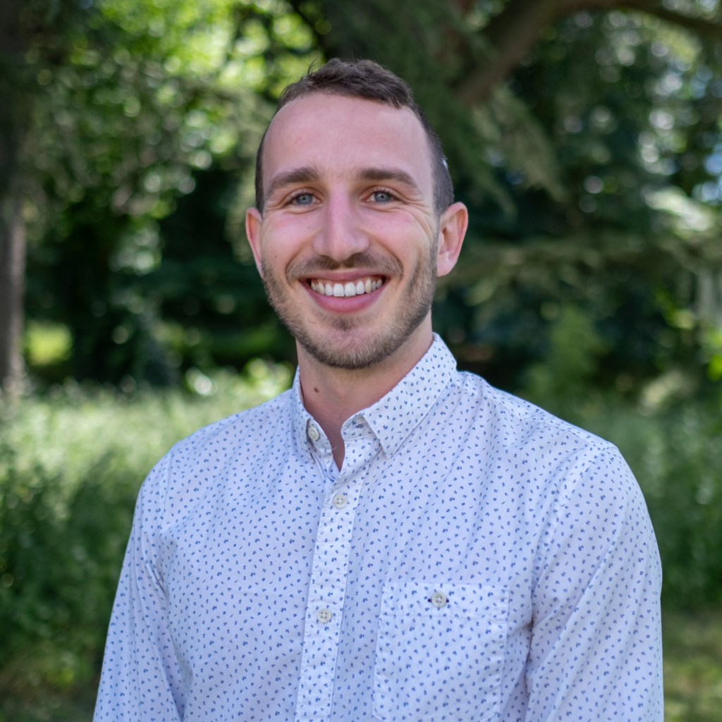 Our - team APIMOVE OUR TEAM Discover our team